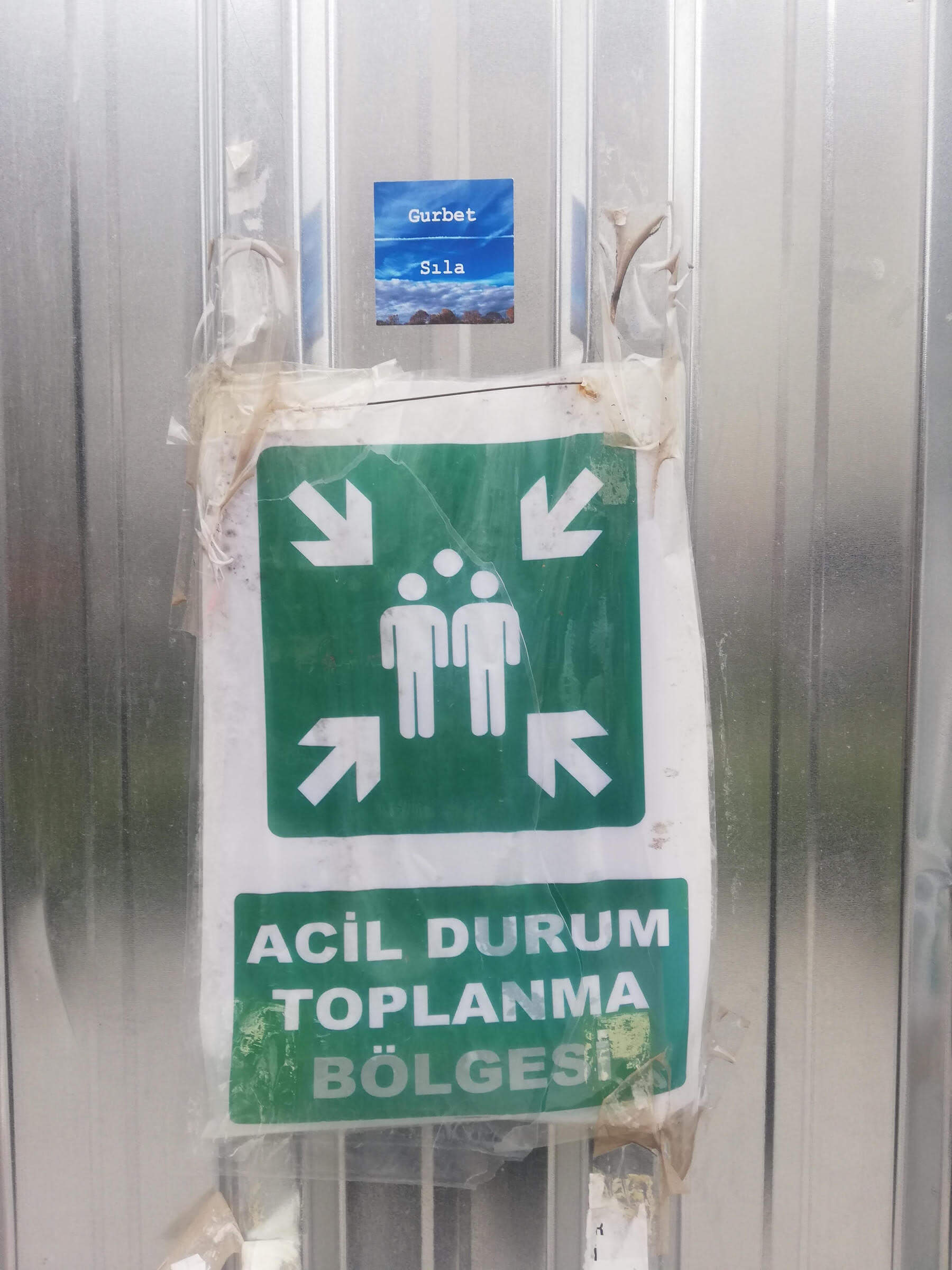 İki İsim, Binbir Mekân - Red Thread Journal